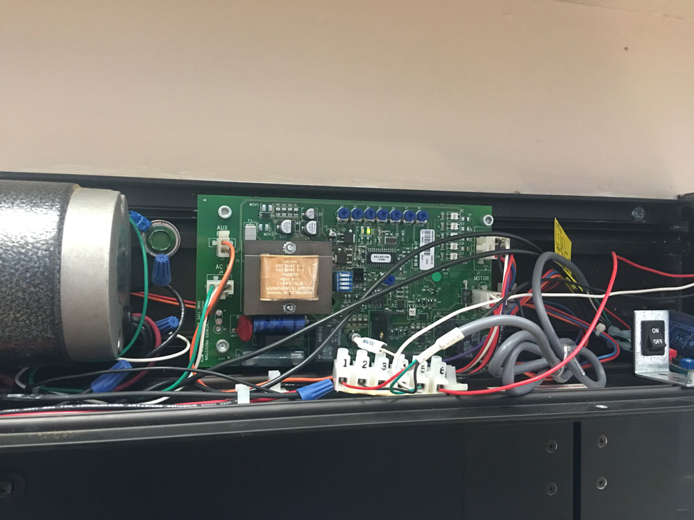 GT/Nabco R2210311-02 Rebuilt 710 Magnum 2, 3, 4 Operator Assembly - LH