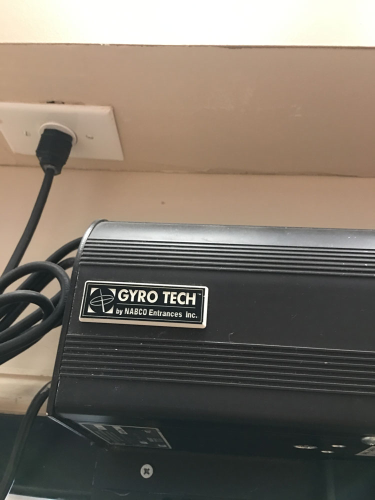 GT/Nabco R2210311-02 Rebuilt 710 Magnum 2, 3, 4 Operator Assembly - LH