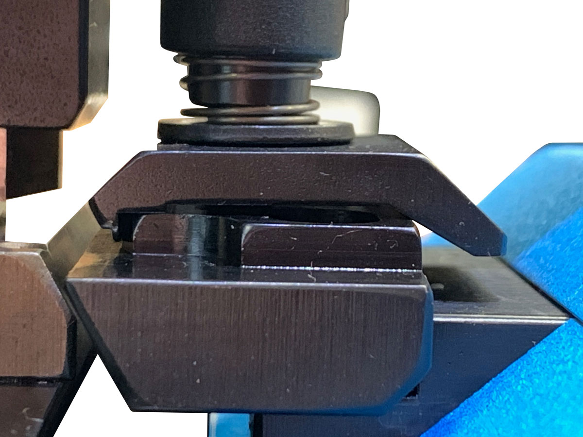 Pro-Lok BP201DE - Dexter / Master - Classic Blue Punch Key Machine