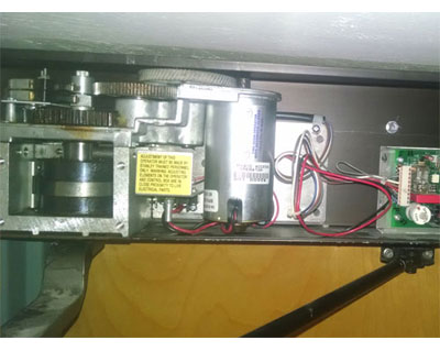 Stanley R110379LO Stanley Magic Access Operator LH/OUT - Rebuilt