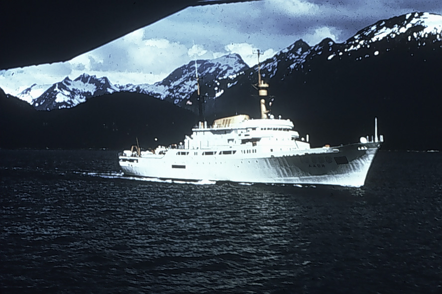 theb0464.jpg | National Oceanic and Atmospheric Administration