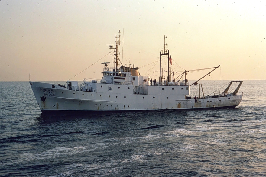 theb0477.jpg | National Oceanic and Atmospheric Administration