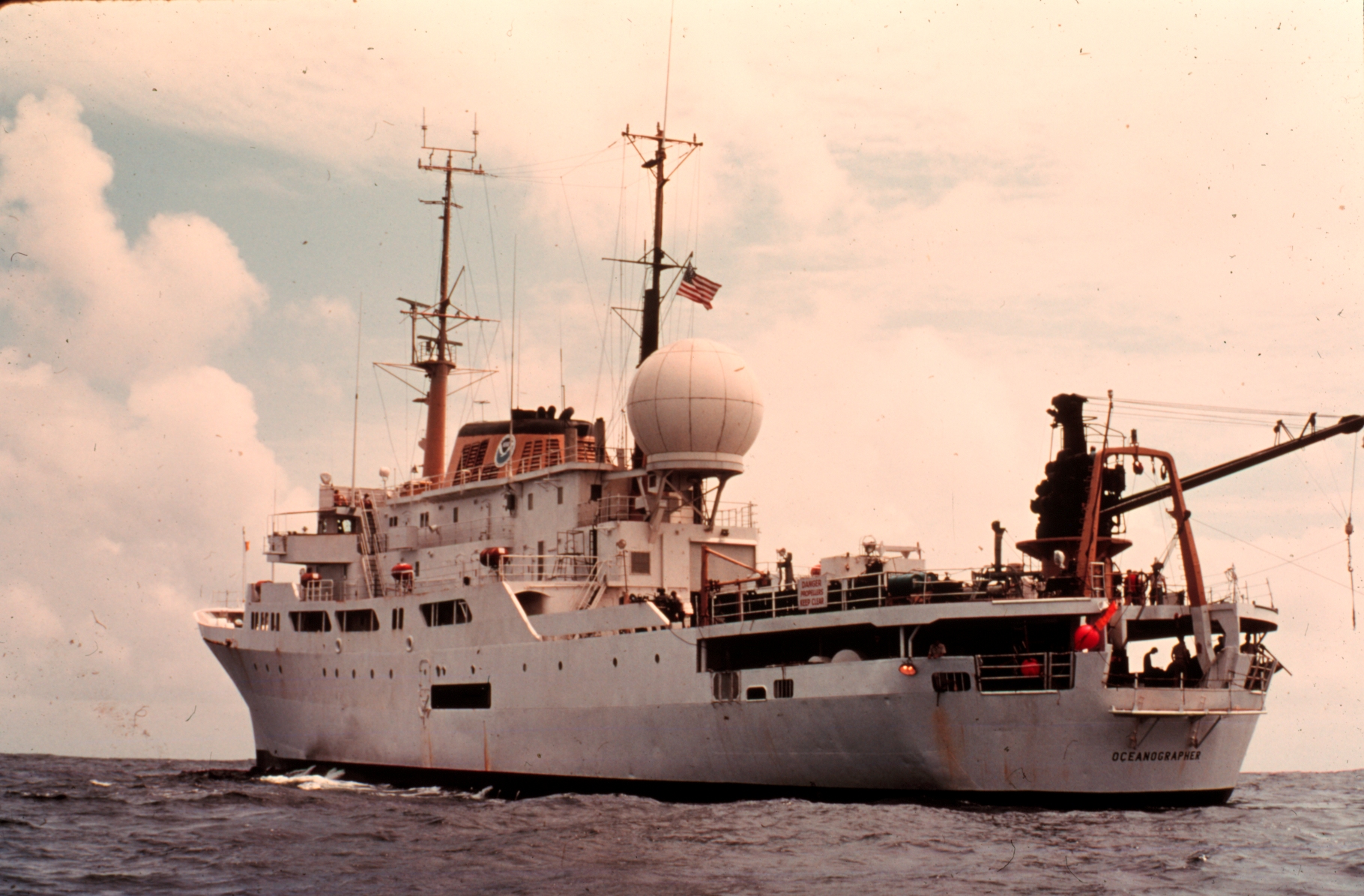 theb3981.jpg | National Oceanic and Atmospheric Administration