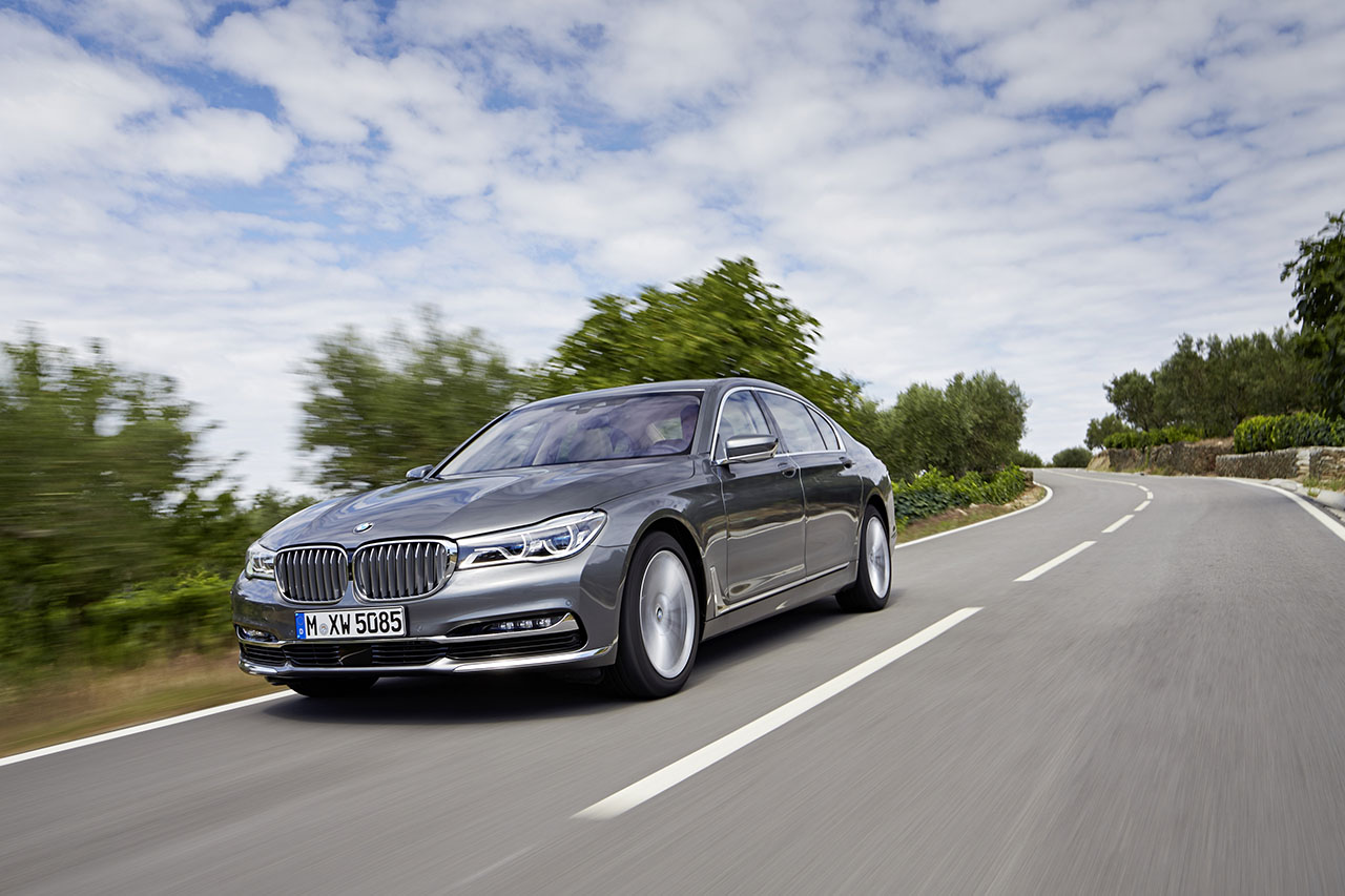 7_series_750i_G02_341 - BimmerFile