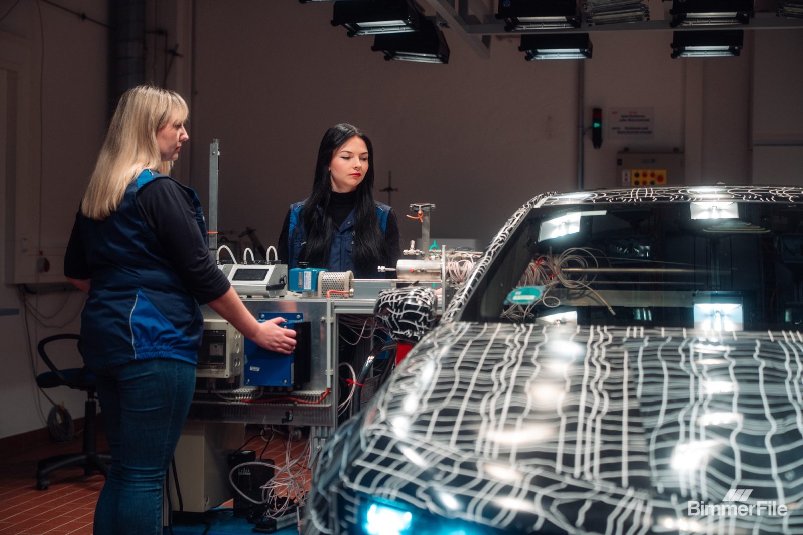 New BMW Smell Explained: How BMW Engineers Sustainable Interiors