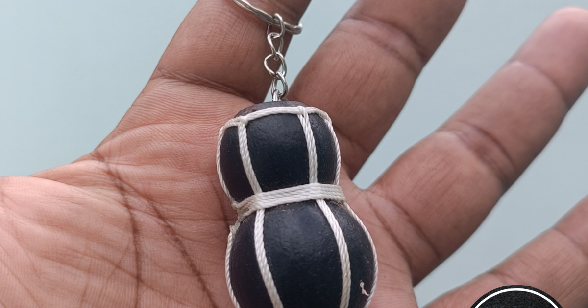 eTukuri - Products | Handmade Traditional Maldivian Keychain Souvenir