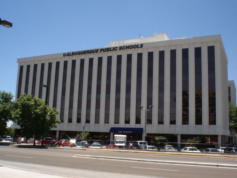 APS deputy chief pitched contract to man fired for kickback scheme | NM ...