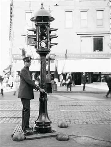 traffic light 1868 timeline | Timetoast timelines