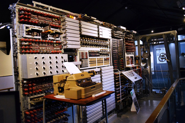 HISTORIA DE LA INFORMÁTICA timeline | Timetoast timelines