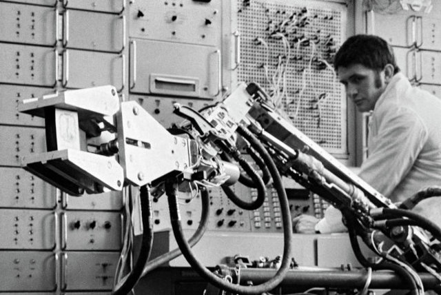 historia de la robotica timeline | Timetoast timelines