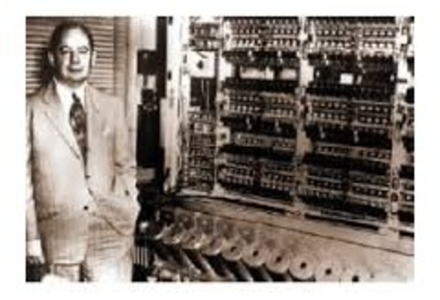 Historia y Evolución de la Ingeniería de Software timeline | Timetoast