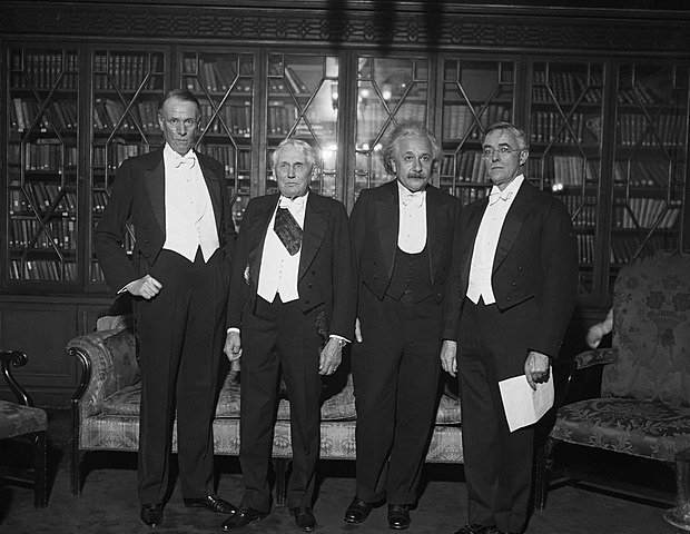 Albert Einstein timeline | Timetoast timelines