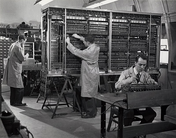 Historia de la Informática (Primera Generación) timeline | Timetoast