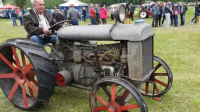 Historia del Tractor timeline | Timetoast timelines