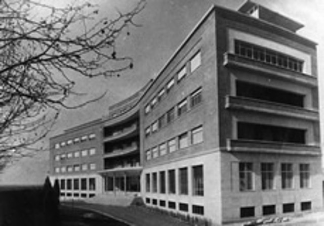 Antescedentes historicos de UCI timeline | Timetoast timelines