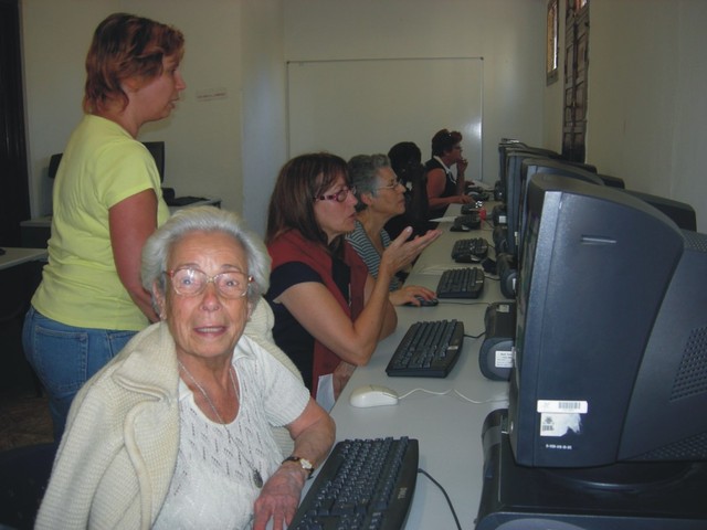 EDU4ME - GRUNDTVIG LEARNING PARTNERSHIP PROJECT - 2010-11 timeline | T