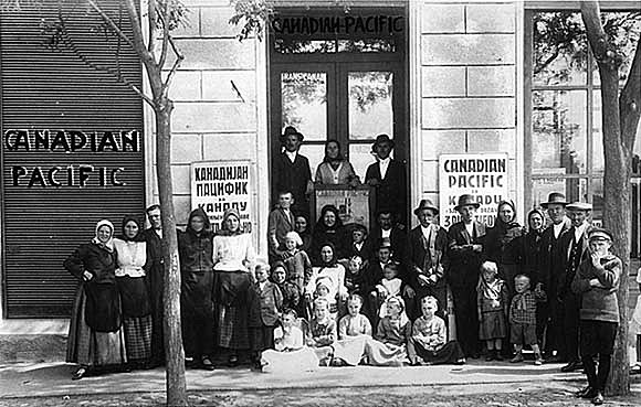 Economic change in Canada from 1914 to 1929 timeline | Timetoast