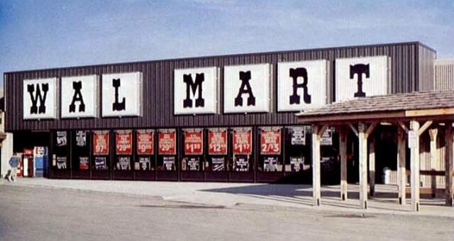 La evolución de Walmart timeline | Timetoast timelines