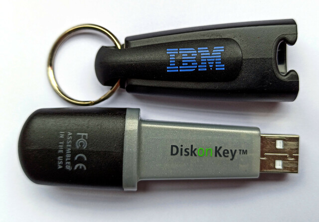 technology in the 2000's timeline | Timetoast timelines