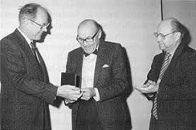 HISTORIA DE LA INMUNOLOGIA timeline | Timetoast timelines