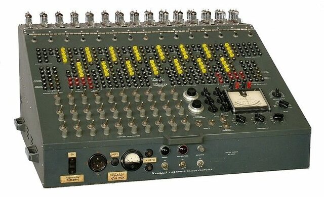 LA HISTORIA Y EVOLUCIÓN DE LOS COMPUTADORES timeline | Timetoast