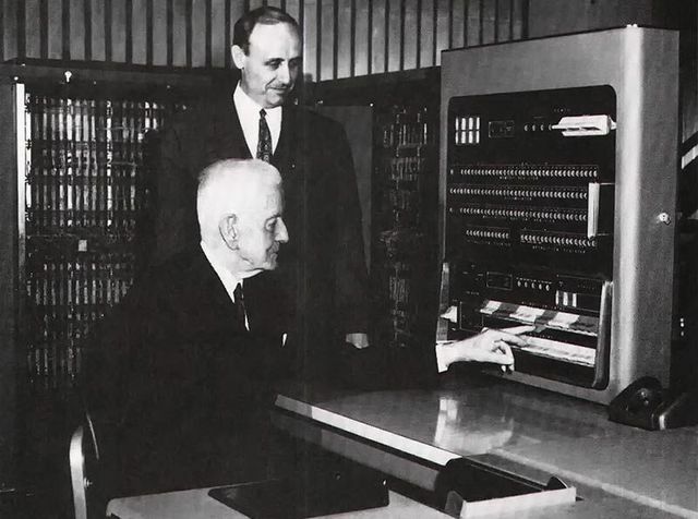 historia de los Lenguajes de Programacion timeline | Timetoast