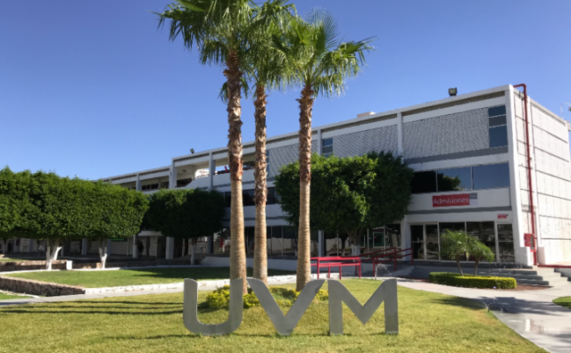 HISTORIA DE LA UVM timeline | Timetoast timelines