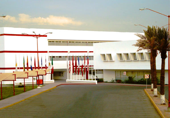 HISTORIA DE LA UVM timeline | Timetoast timelines