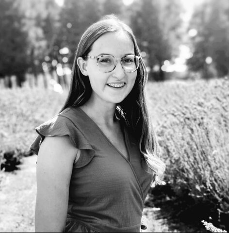 D'une maîtresse d'école à une enseignante timeline | Timetoast