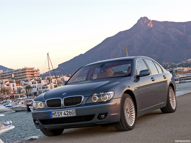 BMW 5-series evolution timeline | Timetoast timelines