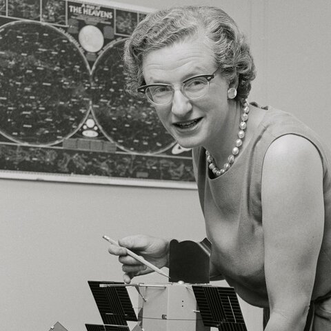 Grandes mujeres astrónomas timeline | Timetoast timelines