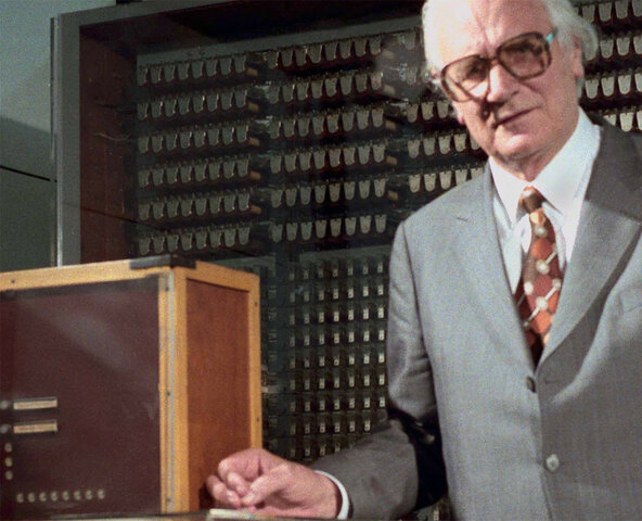 La historia de la Ingenieria en sistemas timeline | Timetoast