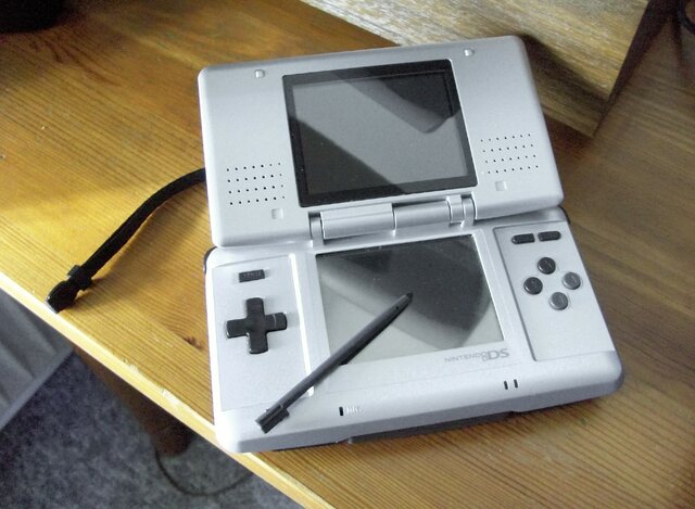 Handheld Gaming Systems timeline | Timetoast timelines