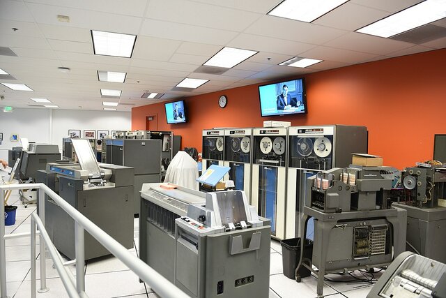 Generaciones de las Computadoras timeline | Timetoast timelines