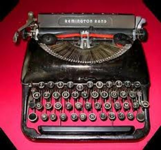 La primera maquina de escribir fue inventada pr Henry Mill en 1714