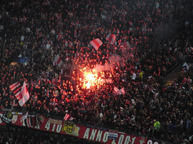 De ergste rellen bij de Klassieker timeline | Timetoast timelines