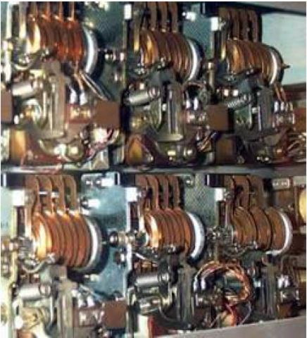 Cambios en los tipos de central de telefonía fija timeline | Timetoast