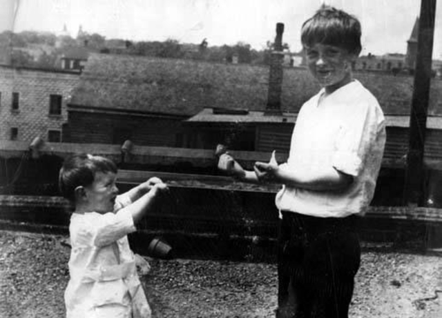 Elliot Ness timeline | Timetoast timelines