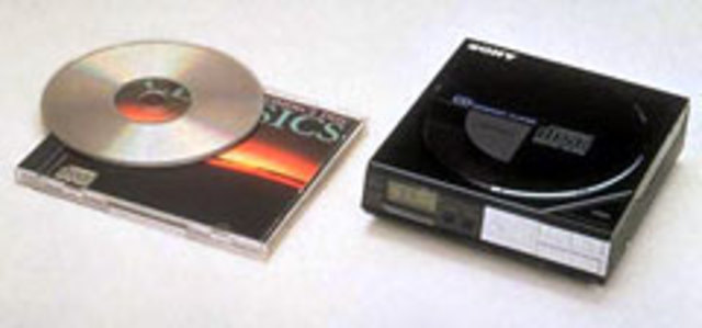 Evolution of the compact disc timeline | Timetoast timelines