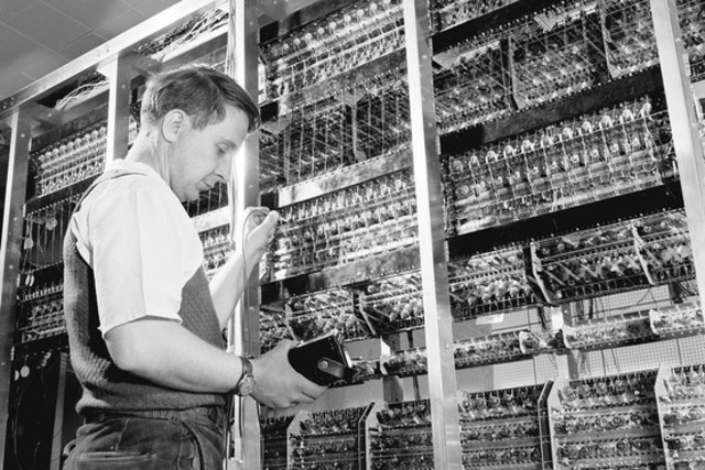 Origen & Evolución de la computación timeline | Timetoast timelines