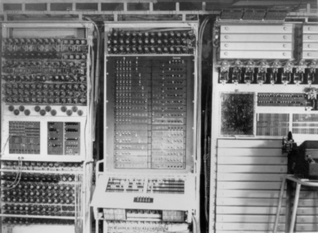 HISTORIA DE LAS COMPUTADORAS timeline | Timetoast timelines