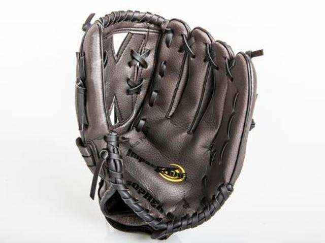 The Evolution of the Baseball Glove timeline | Timetoast timelines