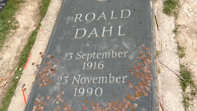 Roald Dahl timeline | Timetoast timelines