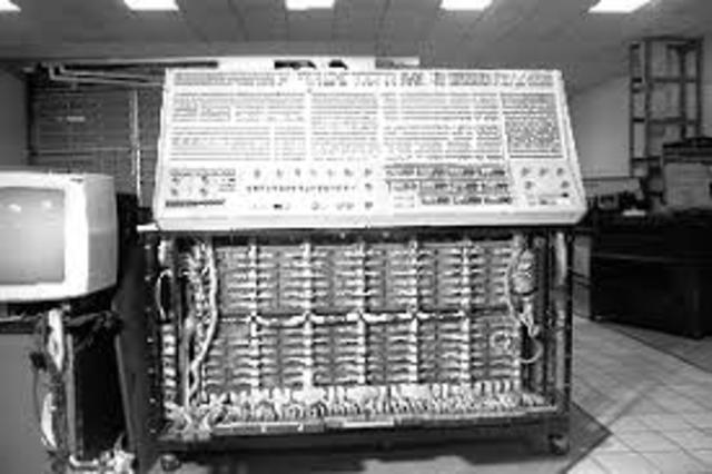 HISTORIA DE LA COMPUTACION timeline | Timetoast timelines