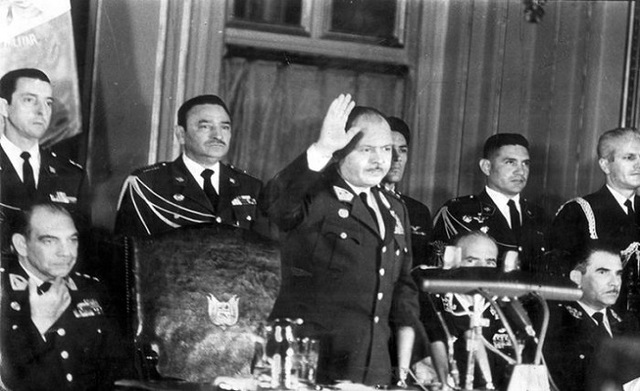 Juan Velasco Alvarado: Reformas económicas y sociales timeline ...