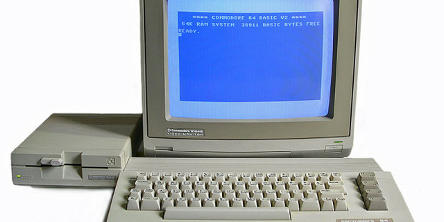 HISTORIA DEL INTERNET timeline | Timetoast timelines