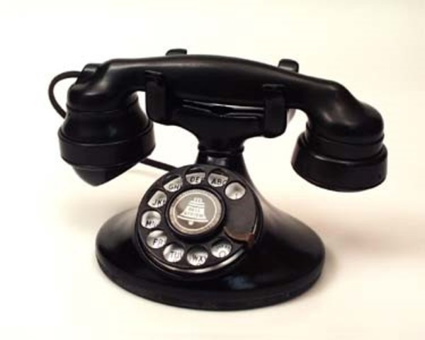 evolucion del telefono timeline | Timetoast timelines