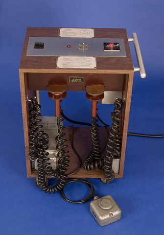 Antecedentes Históricos de los Cuidados Intensivos timeline | Timetoast ...