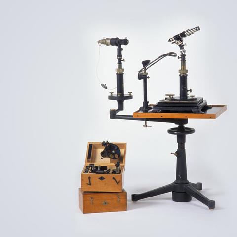 HISTORIA DE APARATOS DE OPTOMETRIA timeline | Timetoast timelines