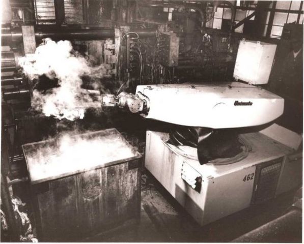 HISTORIA DE LA ROBOTICA timeline | Timetoast timelines